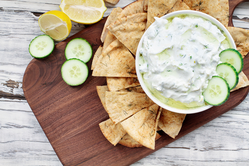 Recette de Dips fromage blanc ail et fines herbes bio - L'écolomag